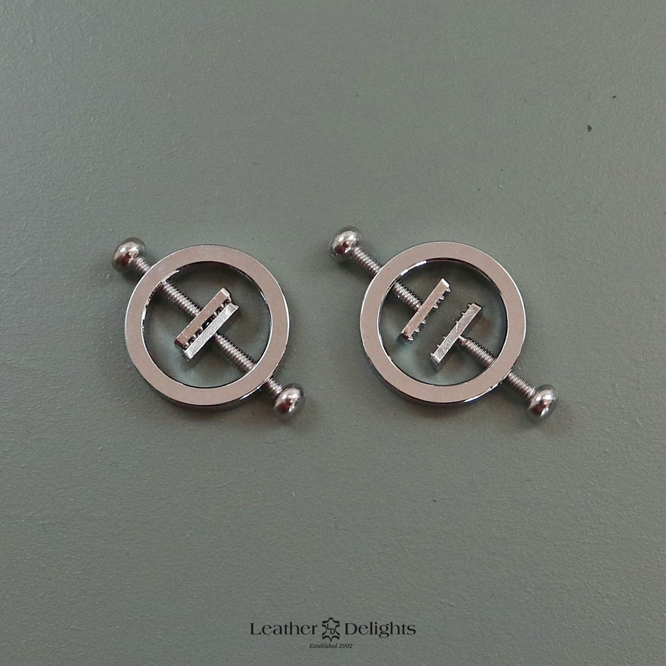 Adjustable Round Clamps – Leather Delights