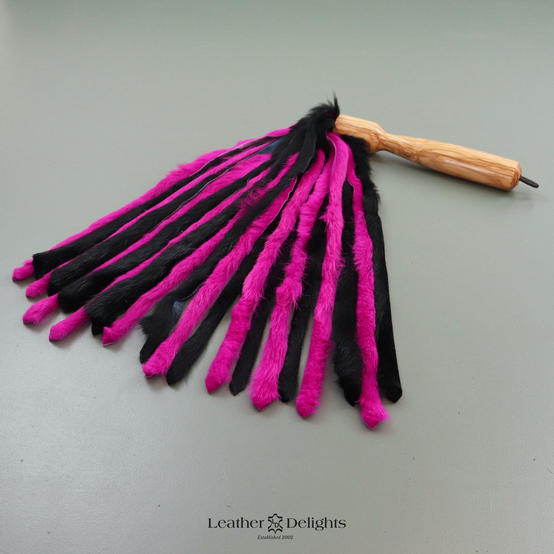 Black & Bright Pink Rabbit Fur Flogger – Leather Delights