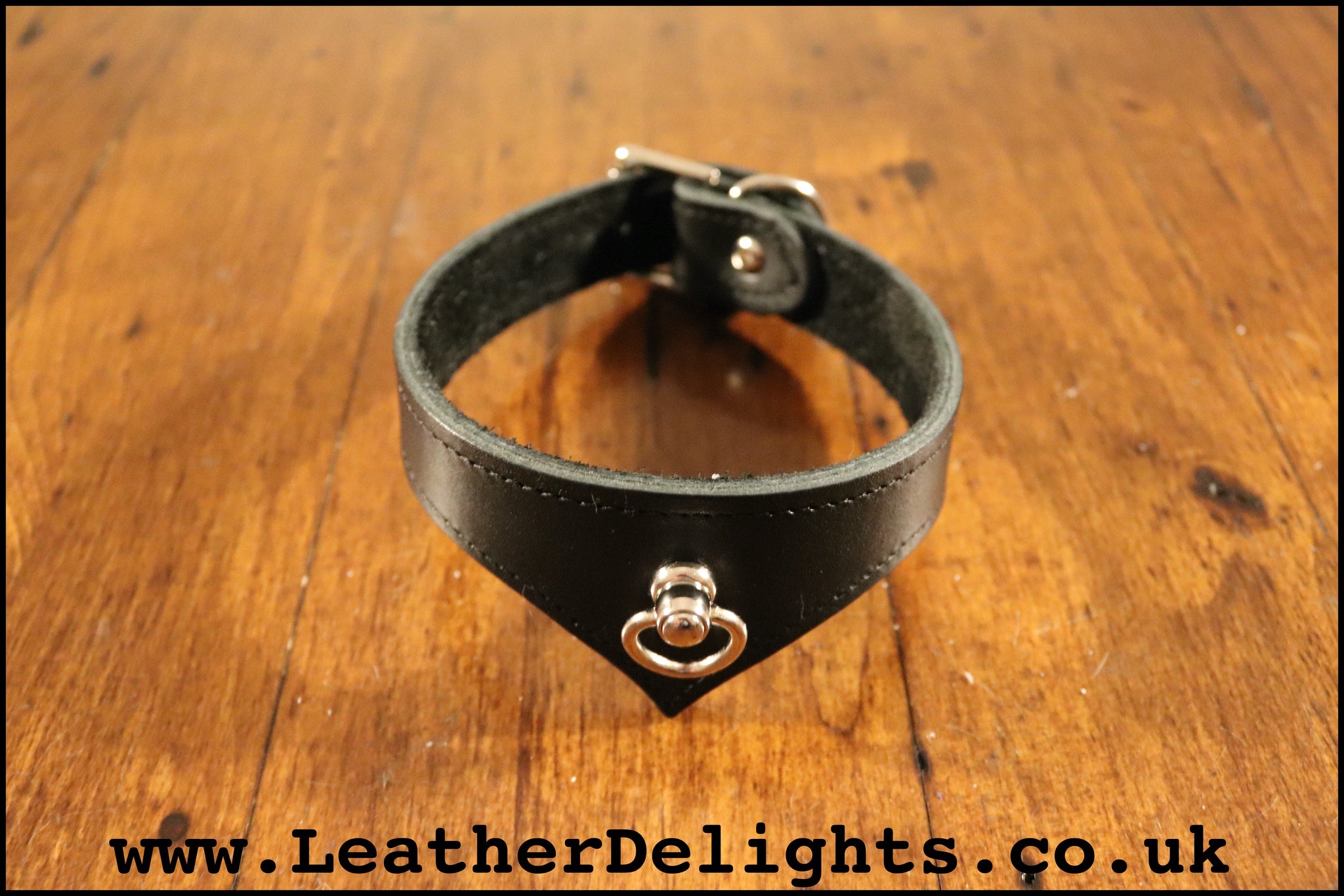 Collars & Leads – Leather Delights